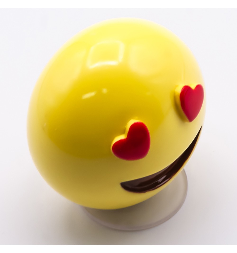 Faccina Emoji in piedi smile e occhi con cuori